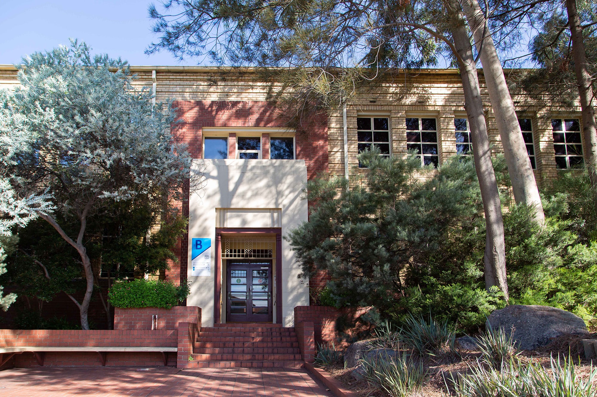 Executive and Board Biographies Melbourne Polytechnic